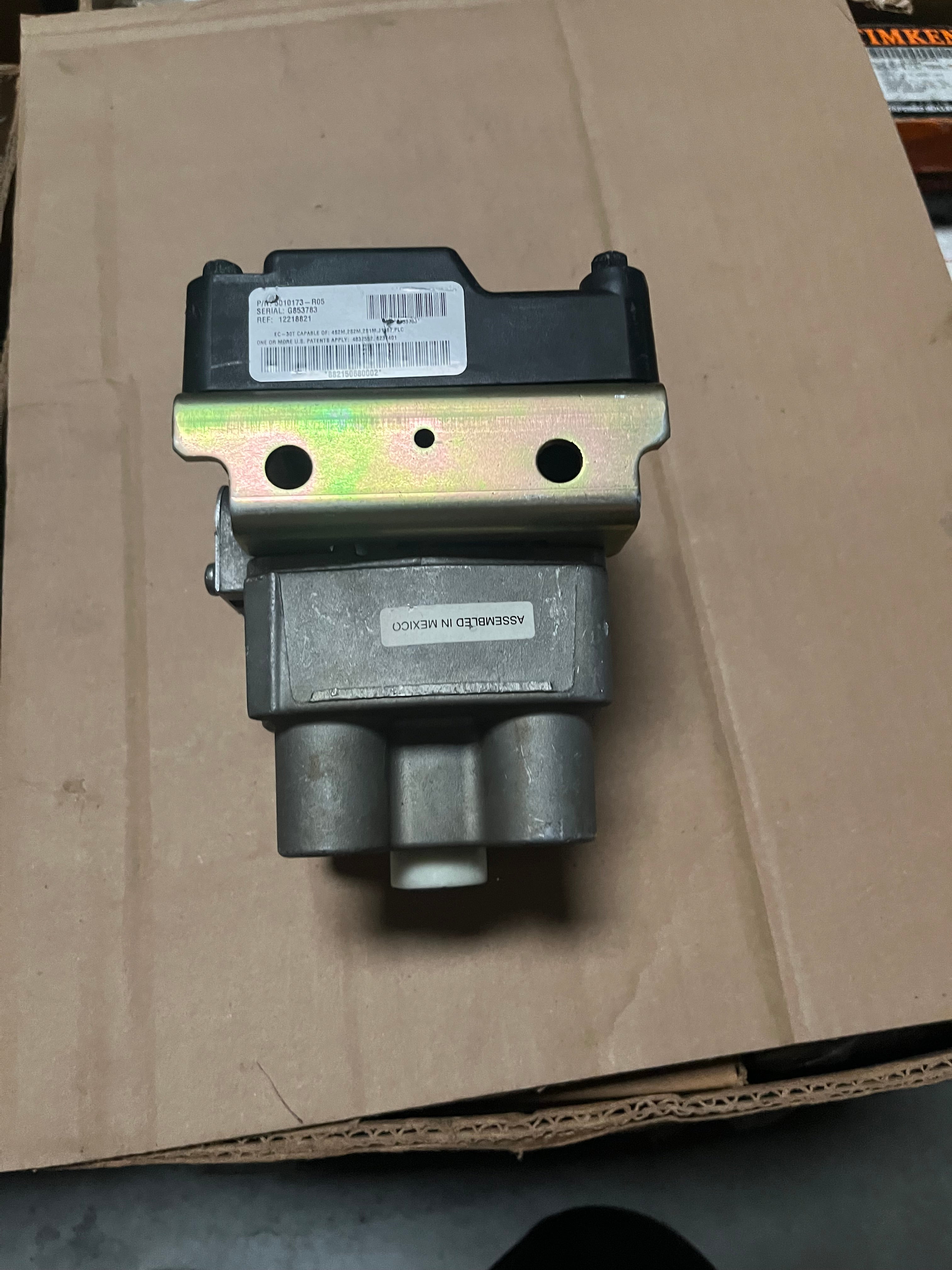 Bendix Air Brake 5007643 MC-30 Antilock Brake System 5010618 ...