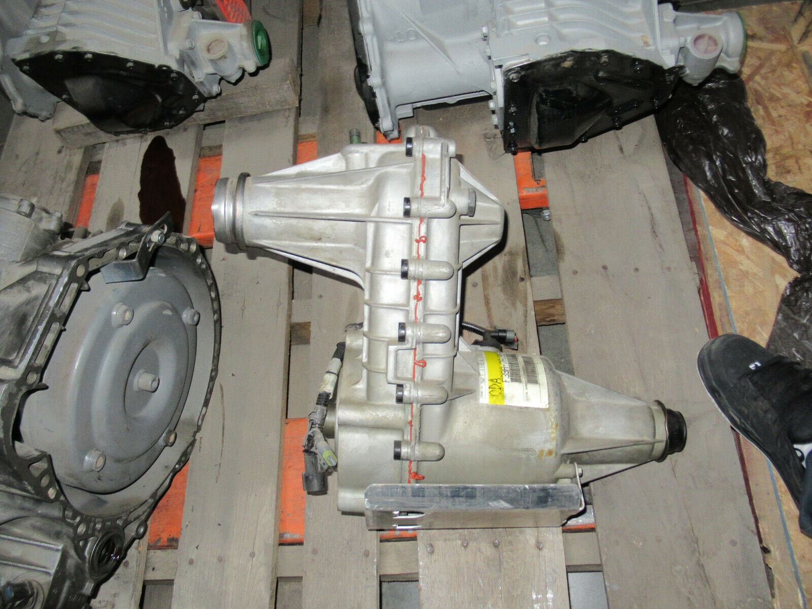 Ford Transfer Case F39A-7A195-CC NOS 75607X – swedincompany