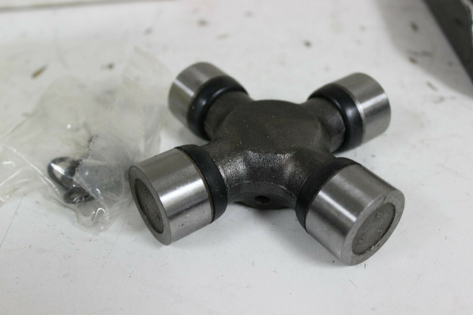 Moog 330 Universal Joint New U-Joint – swedincompany