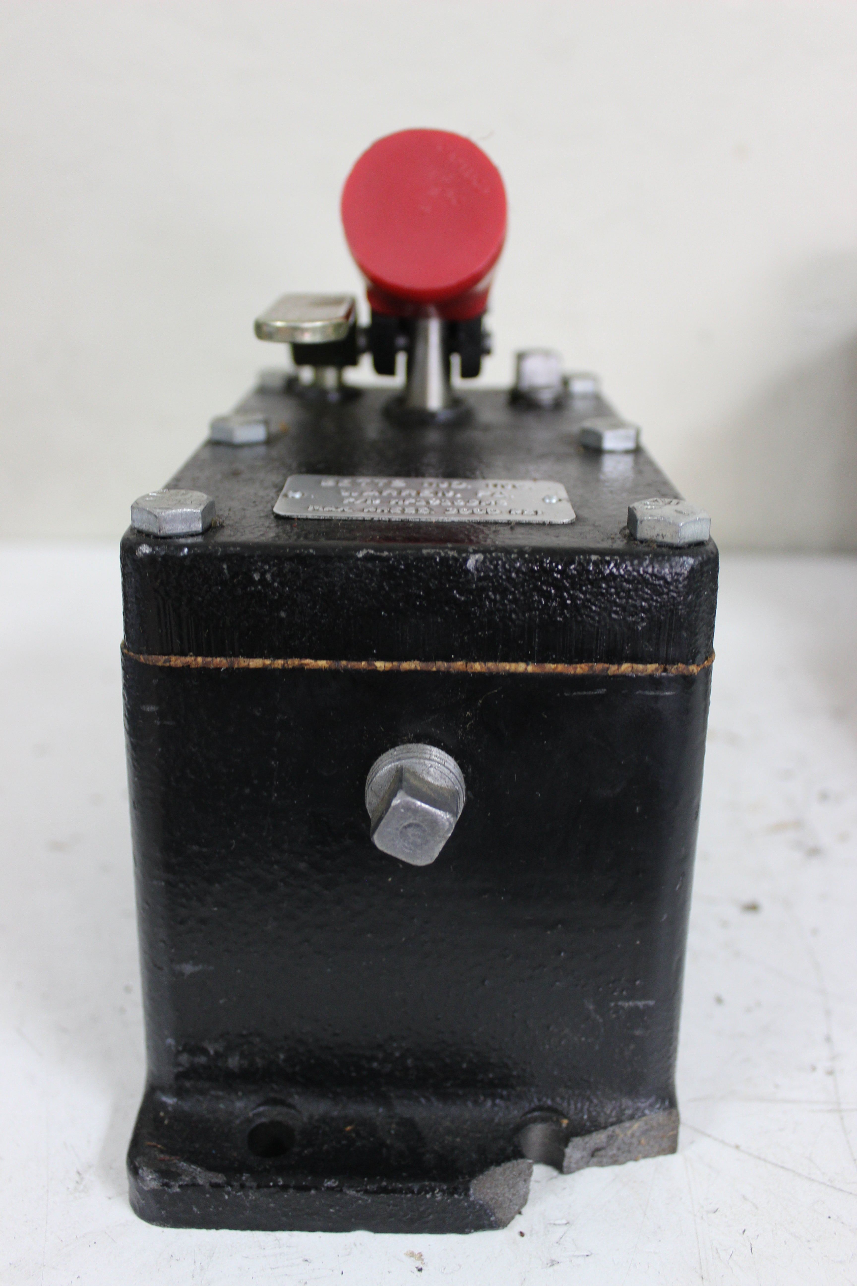 HP19165MS - Betts - Hydraulic Hand Pump – swedincompany