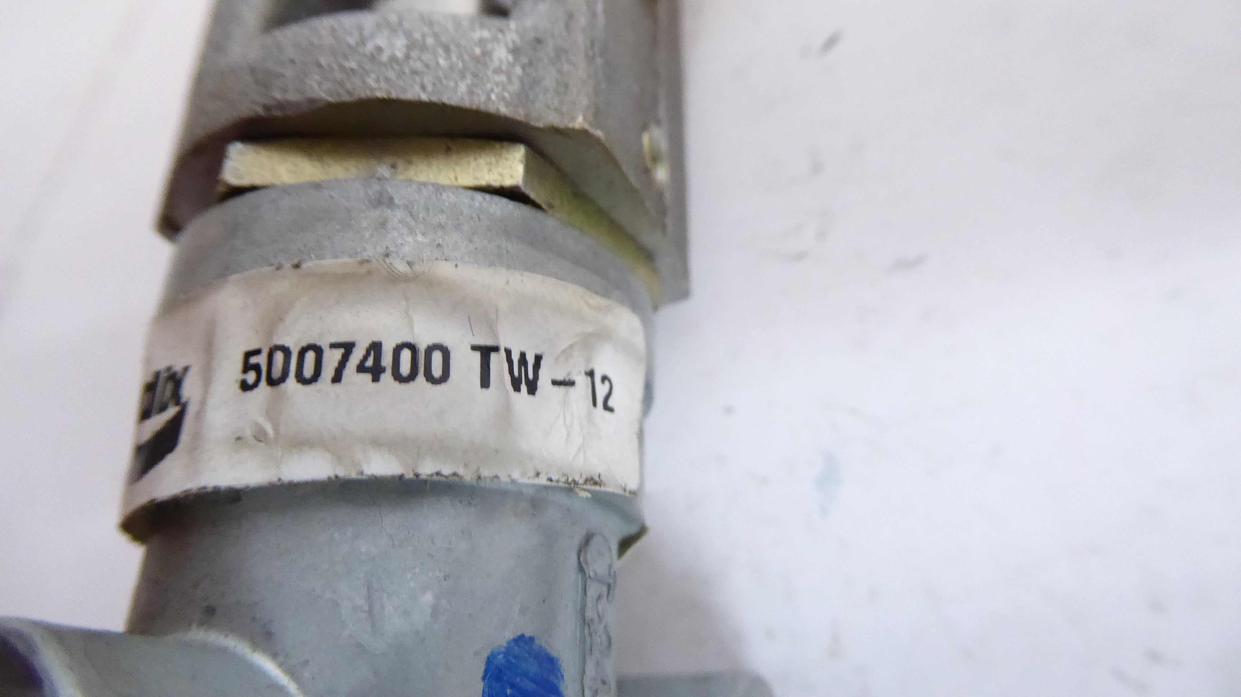 5007400 TW-12 - Bendix - Control Valve – swedincompany