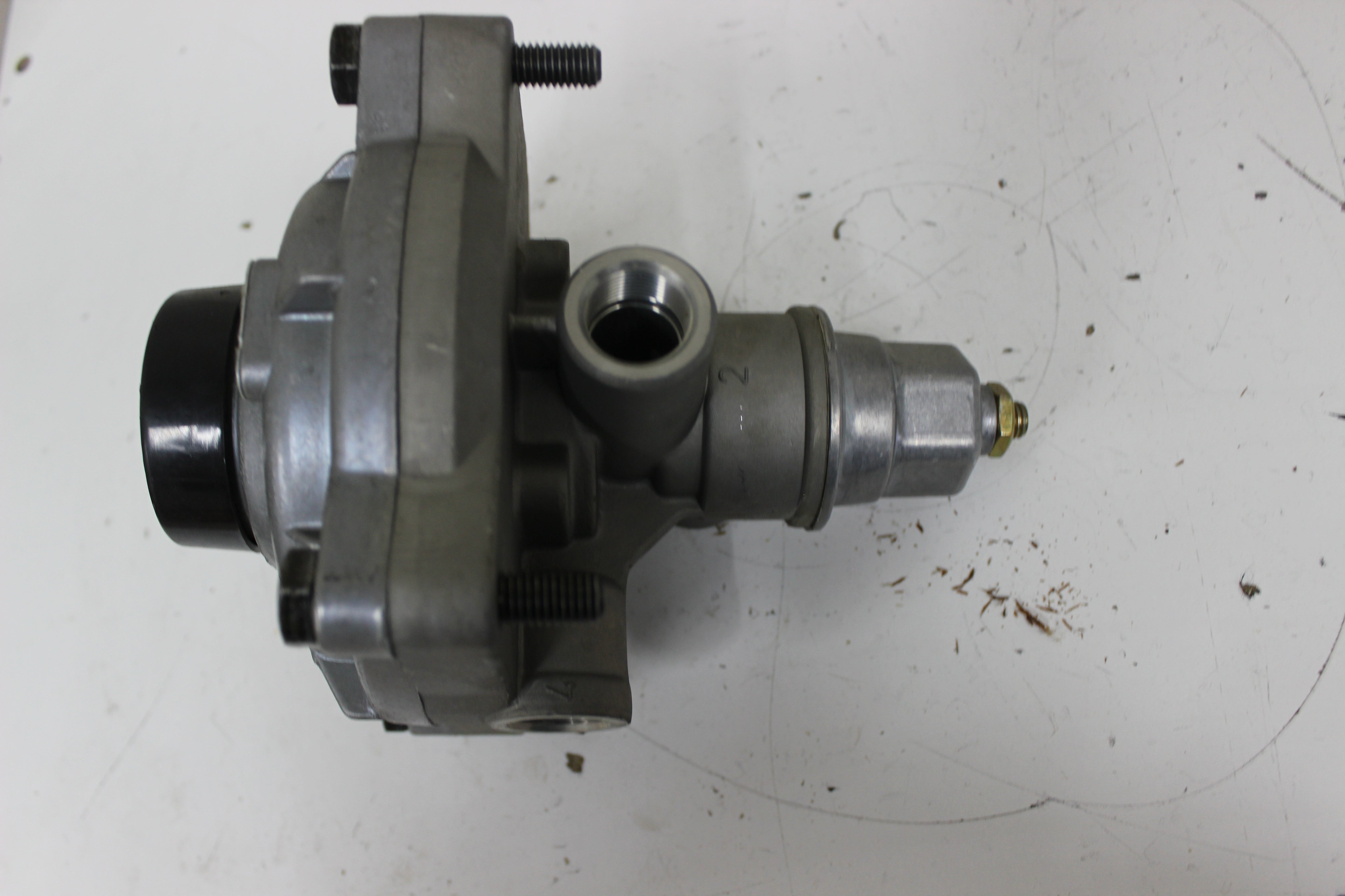 4712000080 Wabco Trailer Control Valve – swedincompany